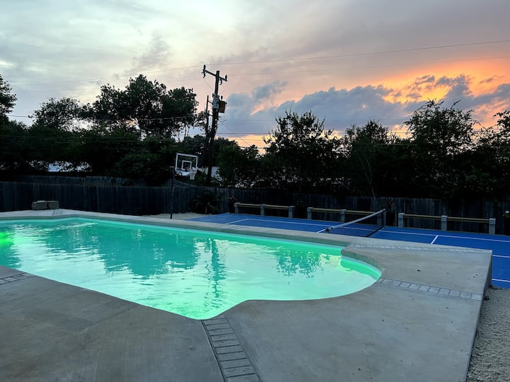 Sleep12-king4br+pool+hottub+pickleball+bball+arcde - 聖安東尼奧