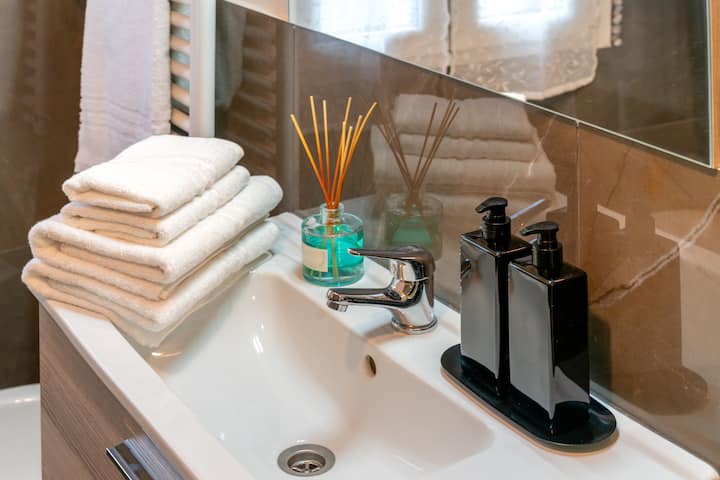 Achille Rooms Apartment 10 Minutes From Venice - Venice