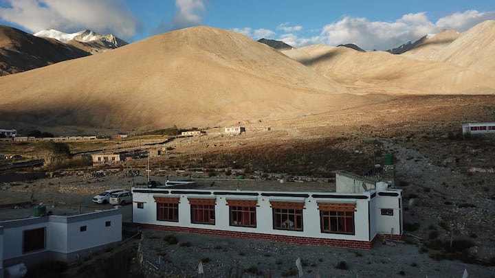 Disket Khangsar (B&b) On Pangong Tso (R5) - Pangong Tso