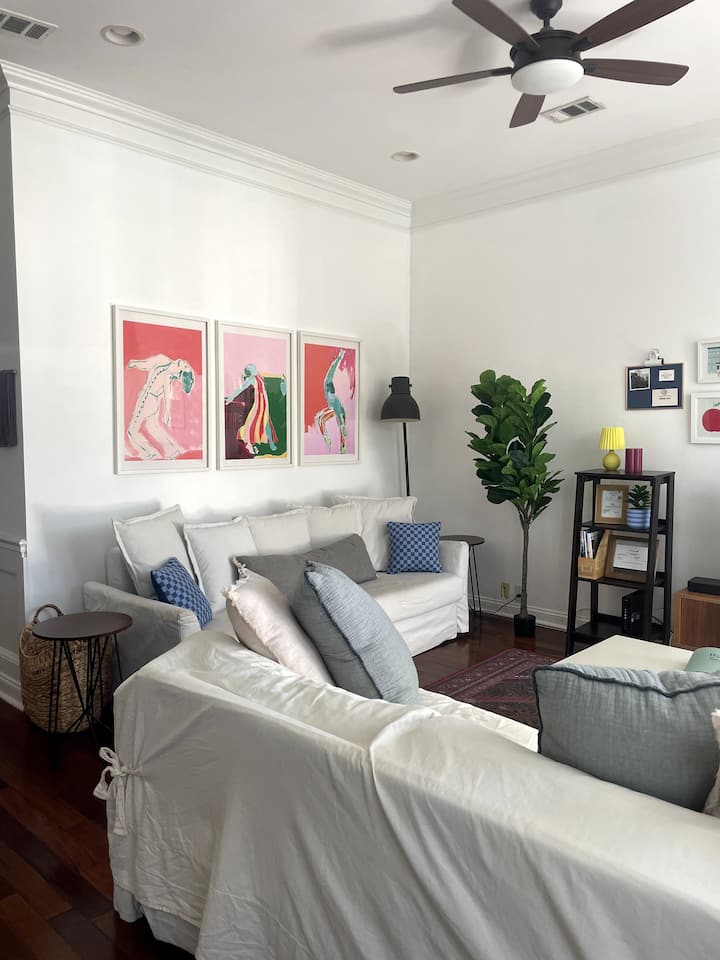 Artsy Townhouse, Steps To Forsyth - Pro Cleaned! - Savannah, GA