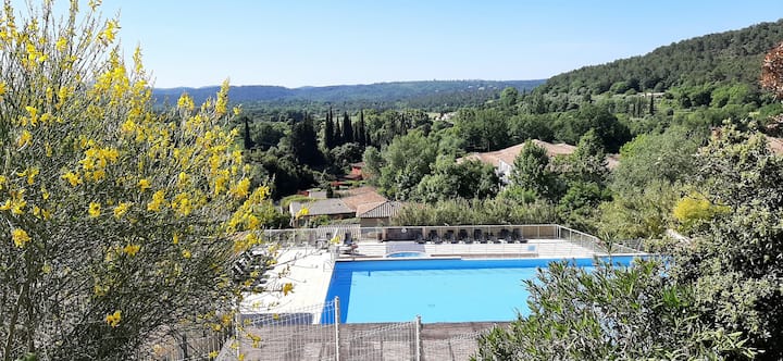 Appartement F3 Meublé Soigné, Ensoleillé Et Calme. - Francia