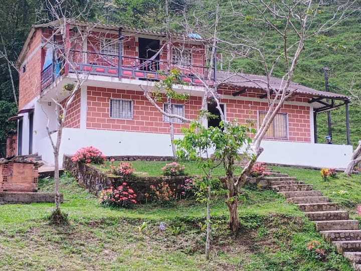 Finca Hotel Villa Alenadra - San Luís