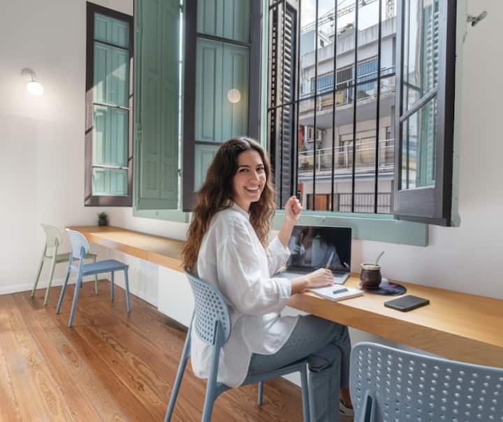 Montevideo Nomad Hub, 550mbps Wifi + Workspace - Montevideo