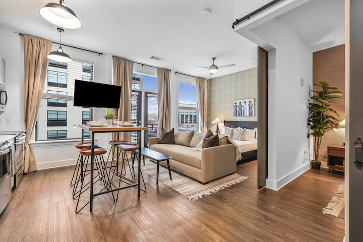 Chic 1br Near Nashville’s Music Scene | Broadway - Nashville, TN