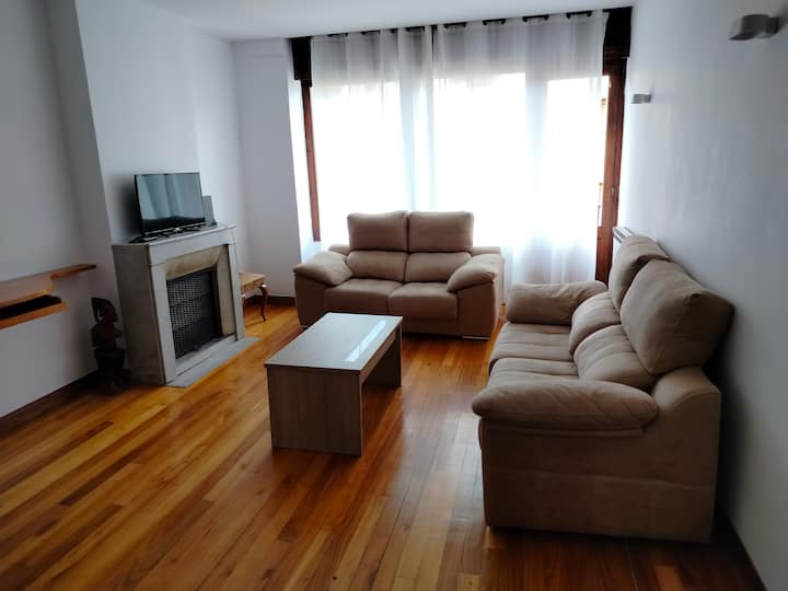 Amplio Piso En Casco Histórico - Aránzazu