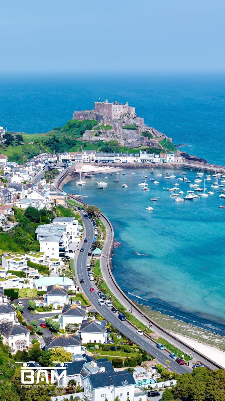 8 Gorey Pier - Home By The Sea - Jersey