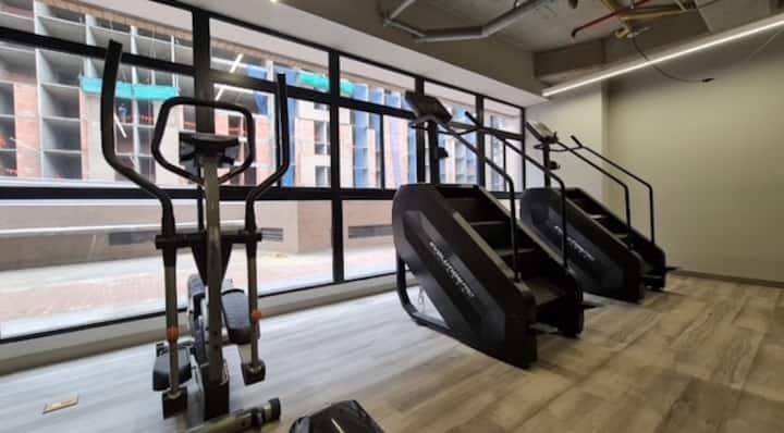 New! 5 Star Apt, Gym+cowork+laundry In Bogota - Cota