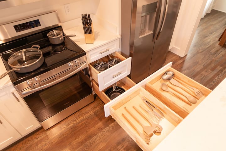 5 Minutes To Town! Emerald Ferns Cottage - Cashiers, NC