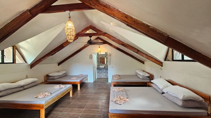 Langub Family Room 4 - Sugar Beach - Sipalay