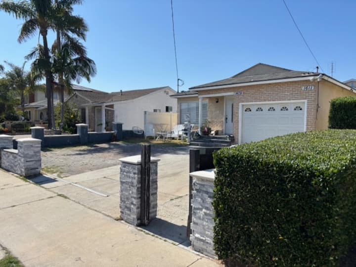2 Bedroom Family House - Torrance, CA