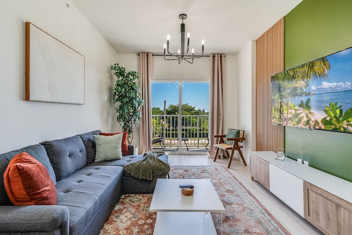 Lux 2br Apt|free Parking|mins From Beach/rock - Hallandale Beach