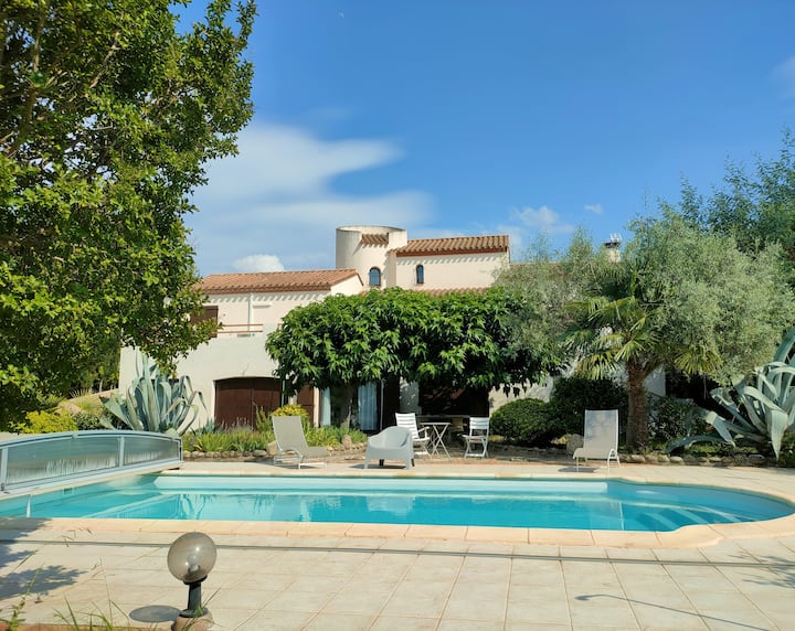 Villa Torreta Des Albères 4*
Piscine Privée - Le Boulou