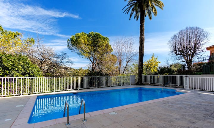 Vence | Terrasse, Piscine, Parking • Côte D’azur - Vence