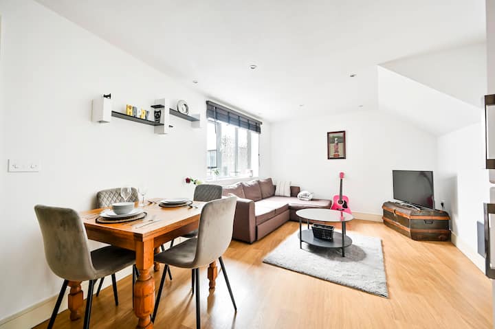 Prime Bermondsey 2-bed Apartment - City of London