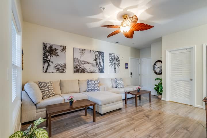 Coastal Zen Condo | Relaxing Condo W/ Pool - Delaware