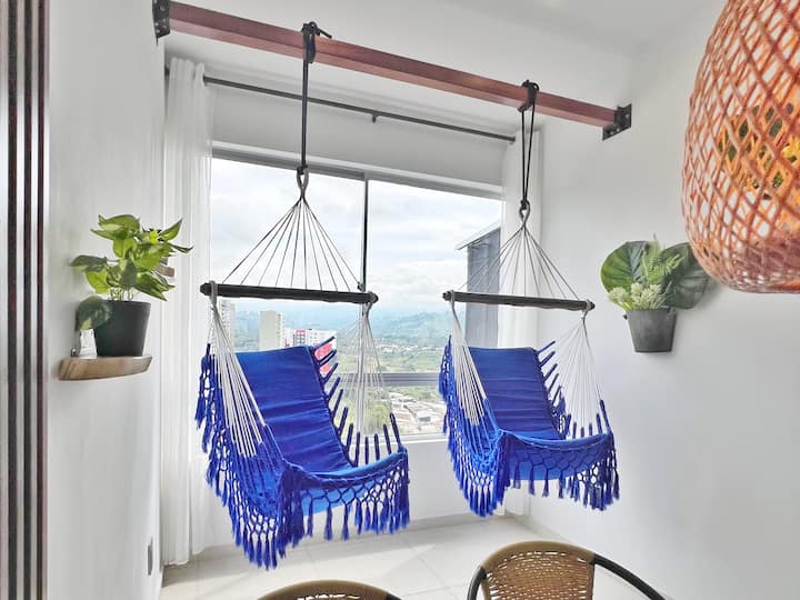 Penthouse W/ Amazing Views | 3br/2b | 600mbps - Armenia