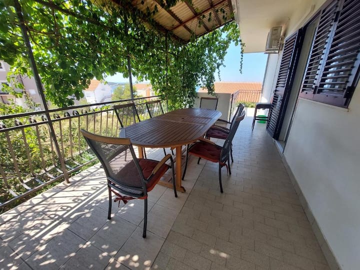 Apartment Azzurra S Terasom - Primošten