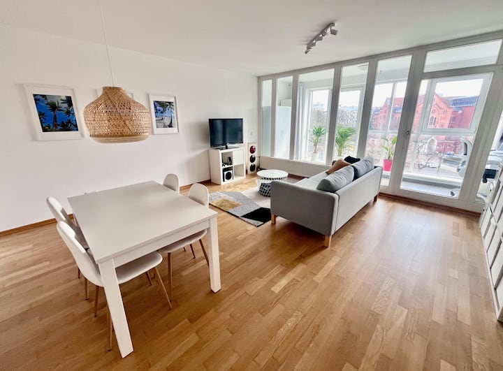 Calm & Cozy Room In Sunny Flat – Prenzlauer Berg - Berlin