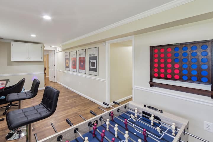 4br Family Getaway W/ King| Mins To Dc/ot|gameroom - Alexandria, VA