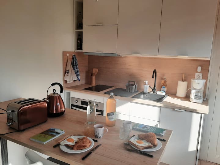 Maisonnette Au Bord Du Sierroz - Aix-les-Bains