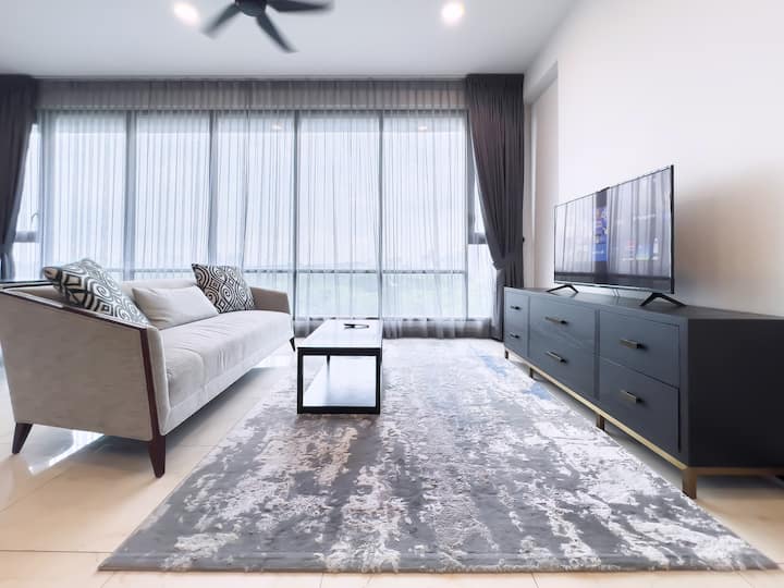 Graceful Apartment With 3 Bedrooms| Infinity Pool - Kuala Lumpur