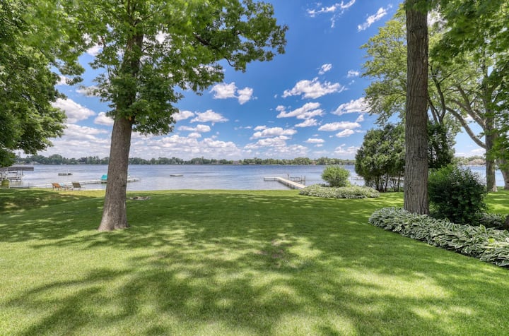 Golden Lake Getaway - Oconomowoc, WI