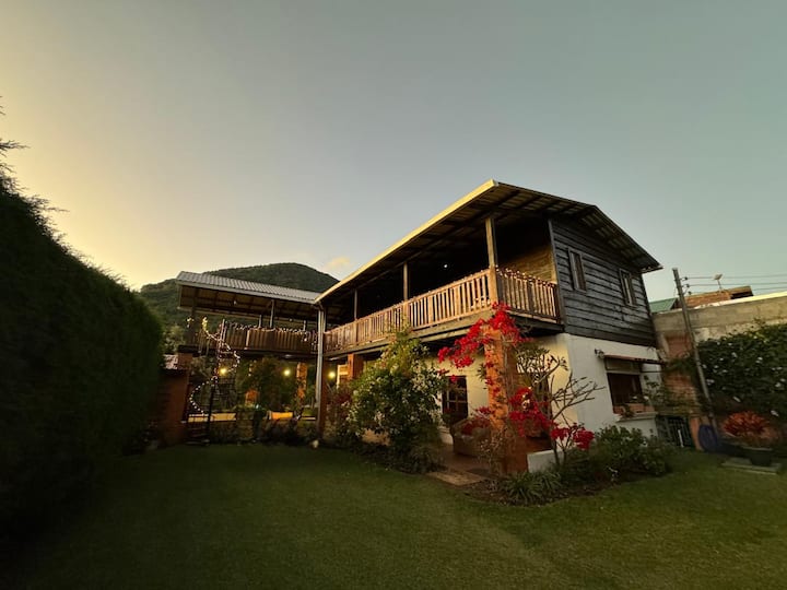 El Rincón De Los Naranjos - El Salvador