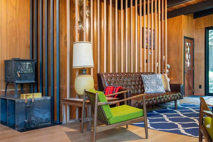 Peaceful Home Near Russian River W/ Decks - Occidental, CA