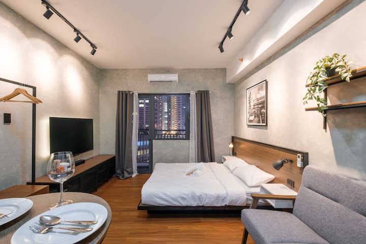 The Forge @ Lush Residence
Ayala Avenue Makati - マニラ