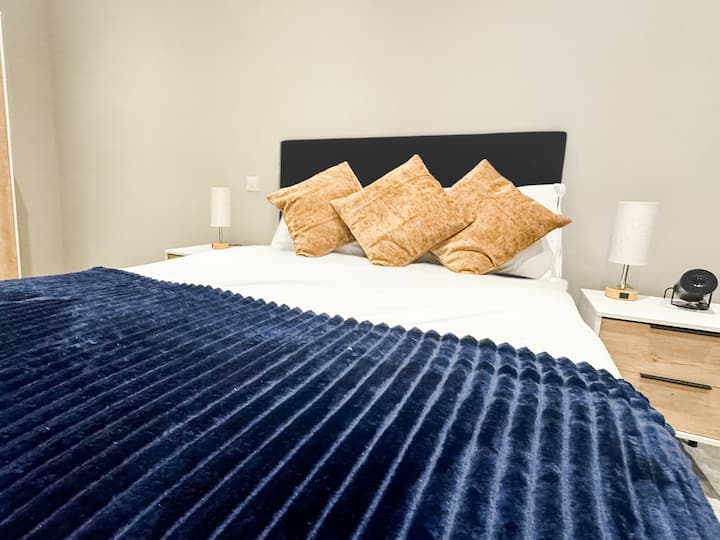 Spacious |Central Leeds - Leeds