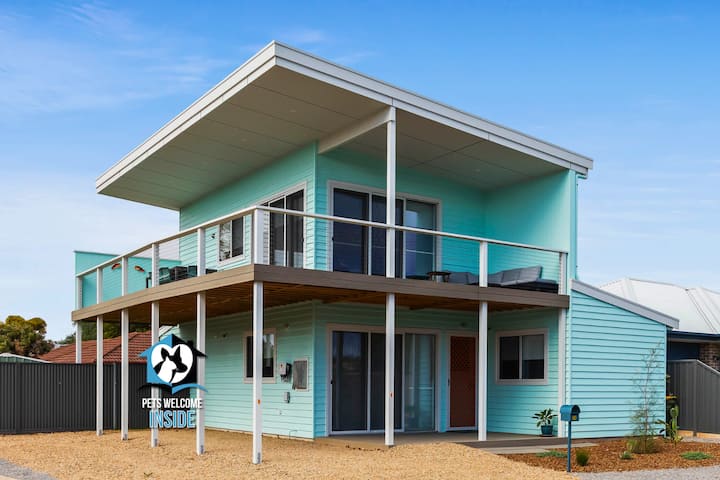 3br Retro Charm: Beach House Getaway - Aldinga