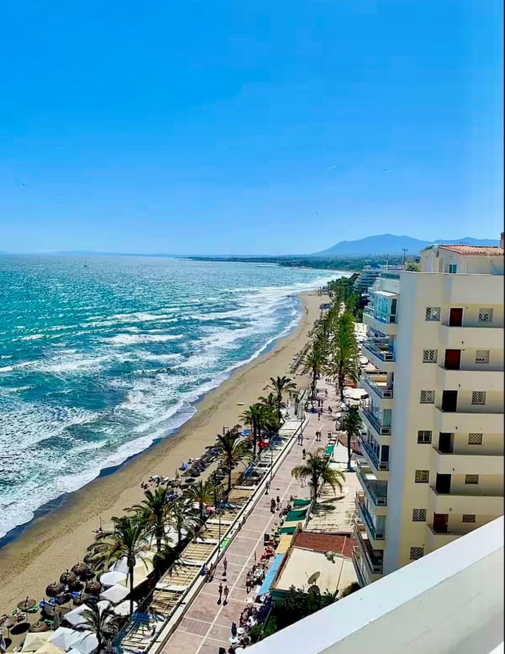 Penthouse On Marbella Beachfront - Marbella