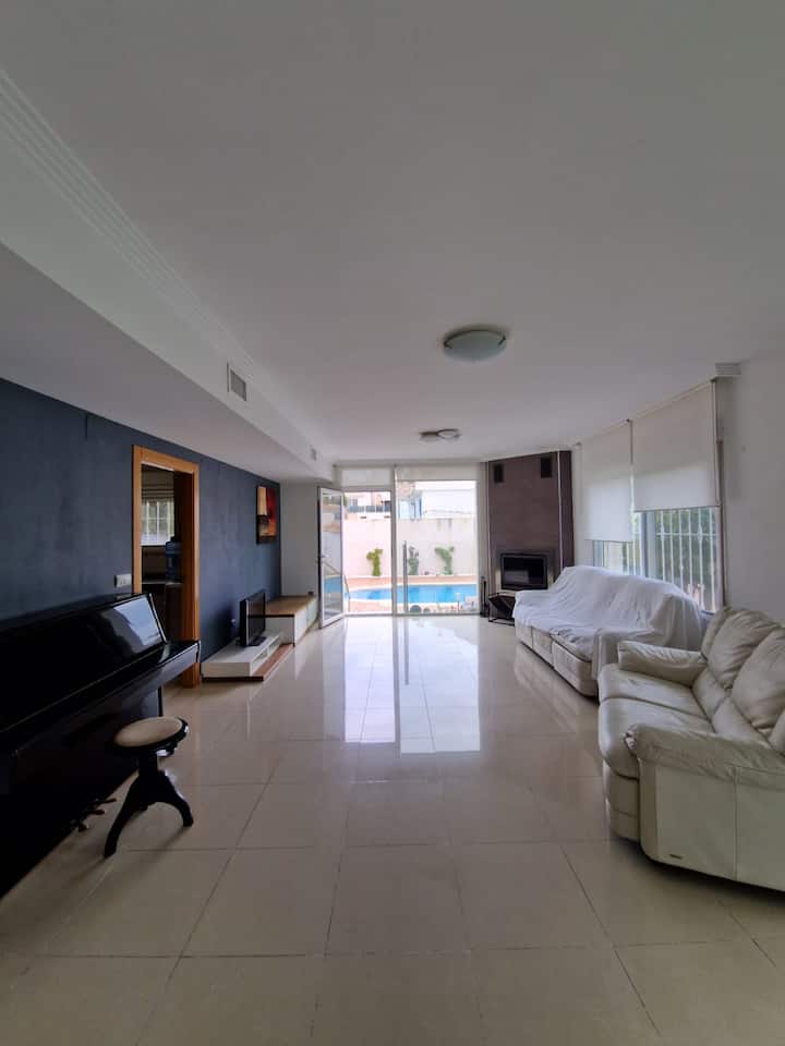 Chalet Con Piscina Cerca Del Mar - Alicante