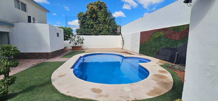 Casa Amplia Con Alberca Col Modelo - Hermosillo