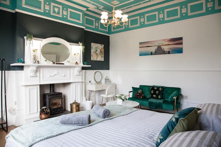 10 Min To City Centre | Spacious 6 Br + Garden - Manchester