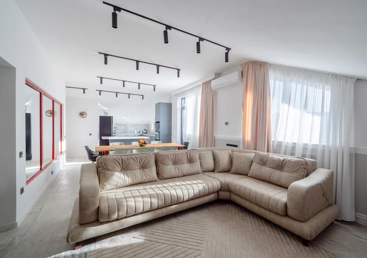 Niabi 3bdr Mansard With View - Tbilisi