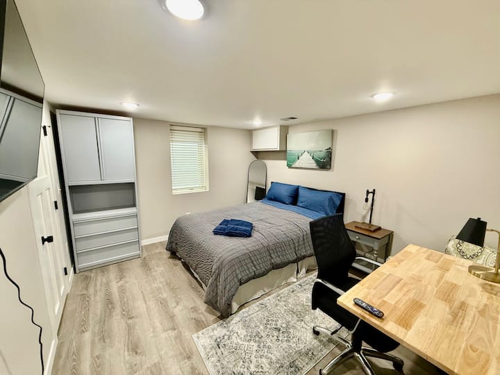 Richfield Rambler - North Dock Room - Edina, MN