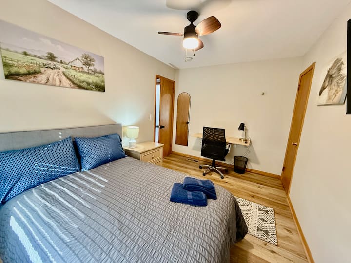 Richfield Rambler - South Path Room - Edina, MN