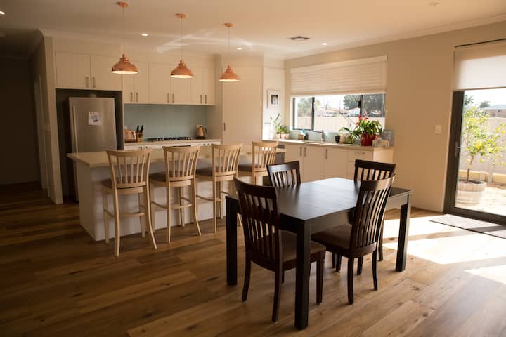 Sea Breeze Cottage - Fremantle
