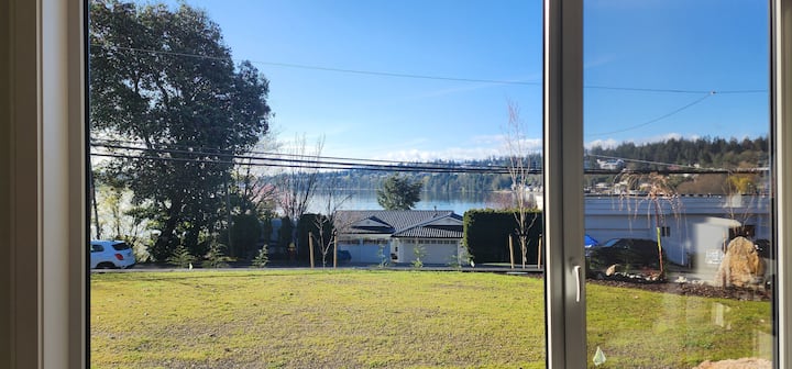 Modern Suite • 2 Min Walk To Beach & Ocean Views! - Nanaimo