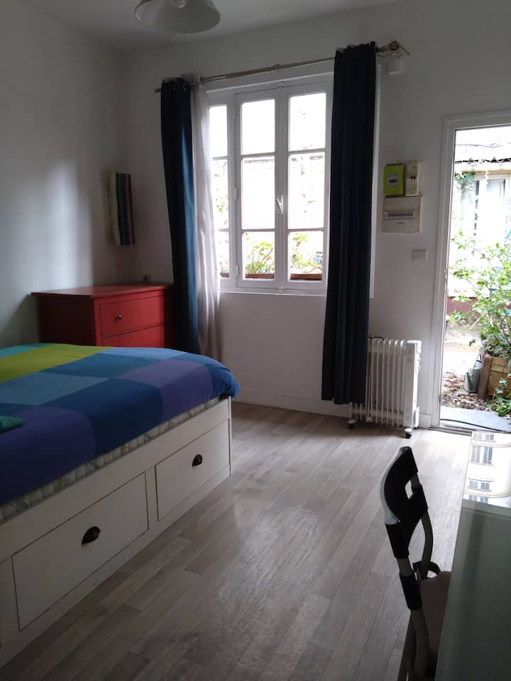 Studio Sur Cour Privative - Porte de Bagnolet