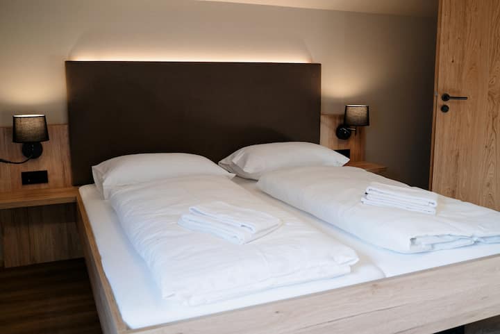 Charming Modern Accommodation Near Hallstatt 302 - Hallstatt