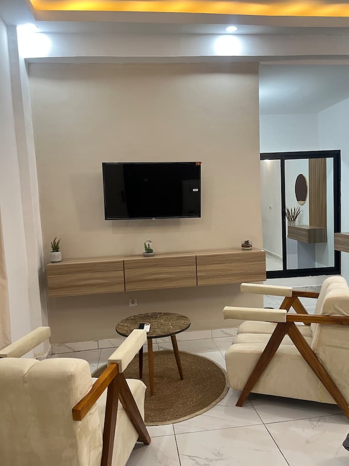 Studio Cosy Luxueux à La Riviera Bonoumin - Côte d'Ivoire