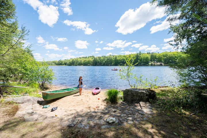 Private Beach Lake House | Kayaks, Sunset, Firepit - Rochester, NH