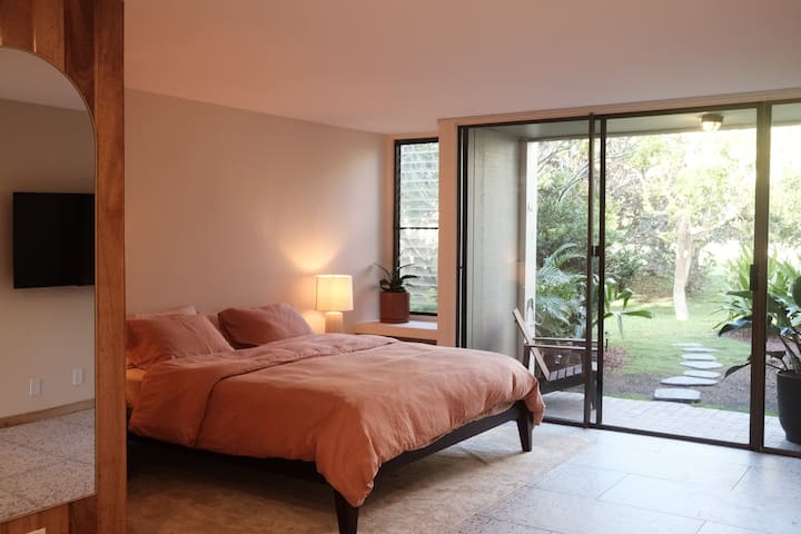 Aloha Surf Condo -  Private Deck - Pool - Laie, HI