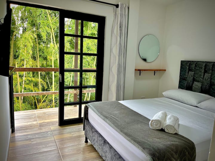 Villa Montoya - El Colibrí - Pereira, Colombia