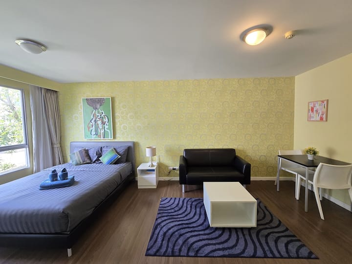 Quiet And Well Located Condo - Hua Hin