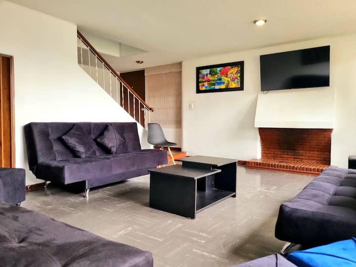 Casa Amplia En El Corazón Del Norte De Bogotá - Bogota