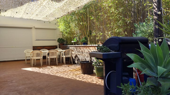 Rez-de-jardin Avec Grande Terrasse, Cagnes Centre - Cagnes-sur-Mer