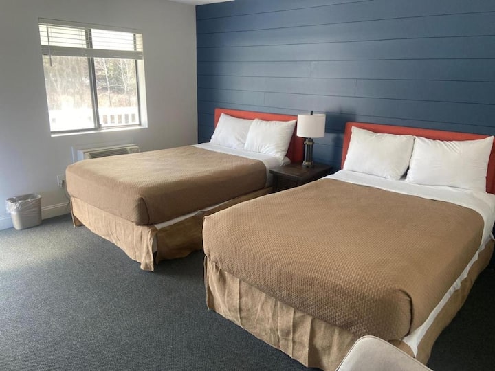 Premium Double Bed - Boothbay Harbor
